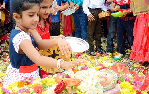 "Monthi Festh" September 8, celebration mode