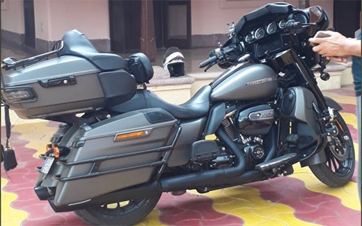 CJI Bobde rides Harley Davidson in Nagpur, photos go viral