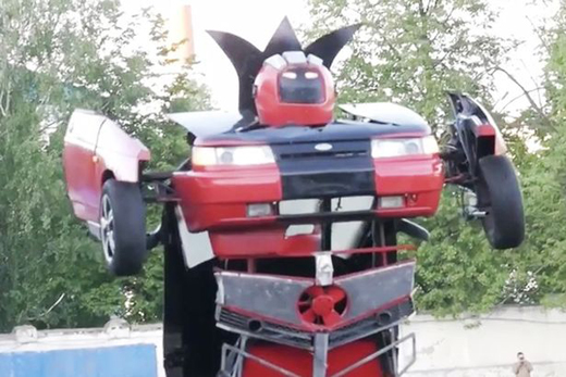 Father and son make amazing real-life Transformer out of old Lada and ...