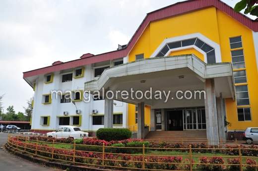 Mangalore University search panel for VC meets sans UGC nominee