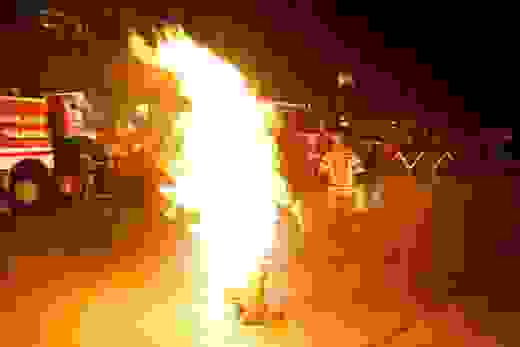 Stuntman sets human torch record after his WIFE sets him on fire for ...